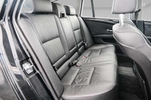 Melns BMW 520 2007 Kauņa, ar dzinēja tilpumu 2.00 L un nobraukumu 301 tūkst. km par 4490 €, foto 13 vietnē AUTOMOTO.COM.LV