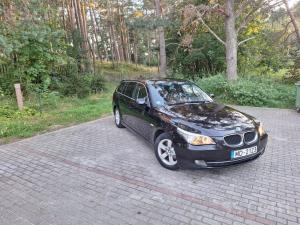 Melns BMW 520 2007 Jūrmala, ar dzinēja tilpumu 2.00 L un nobraukumu 0 tūkst. km par 2950 €, foto  vietnē AUTOMOTO.COM.LV
