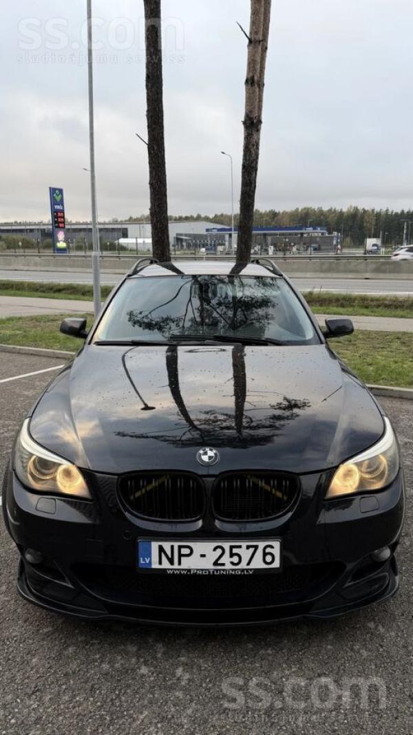 Melns BMW 520 2007 Rīga, ar dzinēja tilpumu 2.00 L un nobraukumu 400 tūkst. km par 4500 €, foto 3 vietnē AUTOMOTO.COM.LV