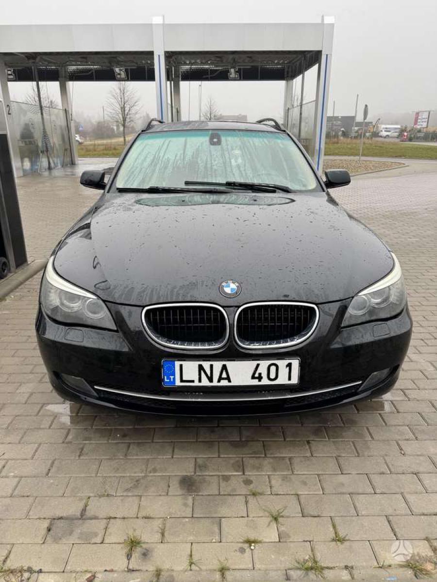 Melns BMW 520 2008 Molėtai, ar dzinēja tilpumu 2.00 L un nobraukumu 357 tūkst. km par 3700 €, foto 1 vietnē AUTOMOTO.COM.LV