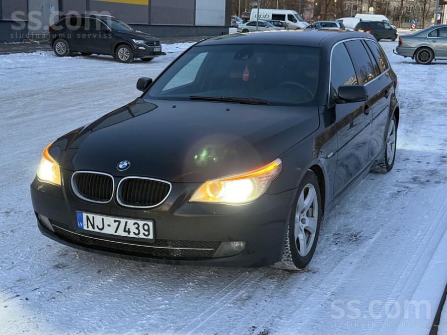 Black BMW 520 2008 in Riga, with an engine capacity of 2.00 L and mileage of 378 thousand km for 4900 €, photo 1 on AUTOMOTO.COM.LV