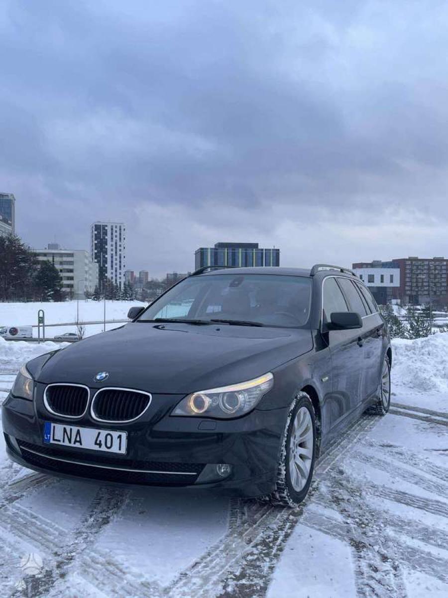 Melns BMW 520 2008 Viļņa, ar dzinēja tilpumu 2.00 L un nobraukumu 359 tūkst. km par 3600 €, foto 2 vietnē AUTOMOTO.COM.LV