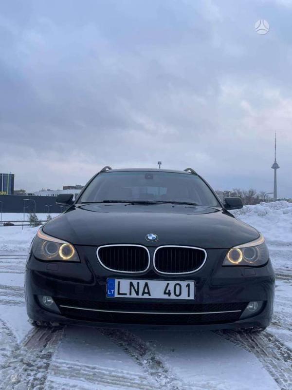 Black BMW 520 2008 in Vilnius, with an engine capacity of 2.00 L and mileage of 359 thousand km for 3600 €, photo 3 on AUTOMOTO.COM.LV