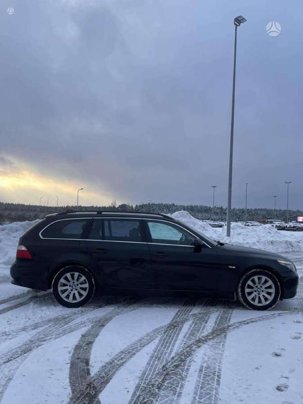 Black BMW 520 2008 in Vilnius, with an engine capacity of 2.00 L and mileage of 359 thousand km for 3600 €, photo 5 on AUTOMOTO.COM.LV