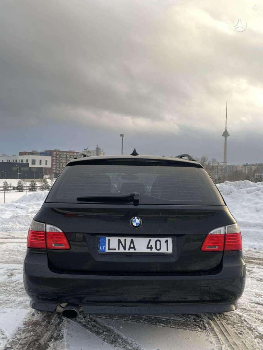 Melns BMW 520 2008 Viļņa, ar dzinēja tilpumu 2.00 L un nobraukumu 359 tūkst. km par 3600 €, foto 8 vietnē AUTOMOTO.COM.LV