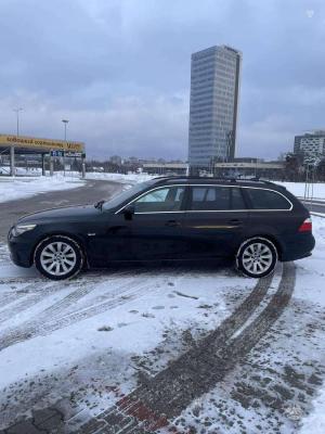 Melns BMW 520 2008 Viļņa, ar dzinēja tilpumu 2.00 L un nobraukumu 359 tūkst. km par 3600 €, foto 10 vietnē AUTOMOTO.COM.LV