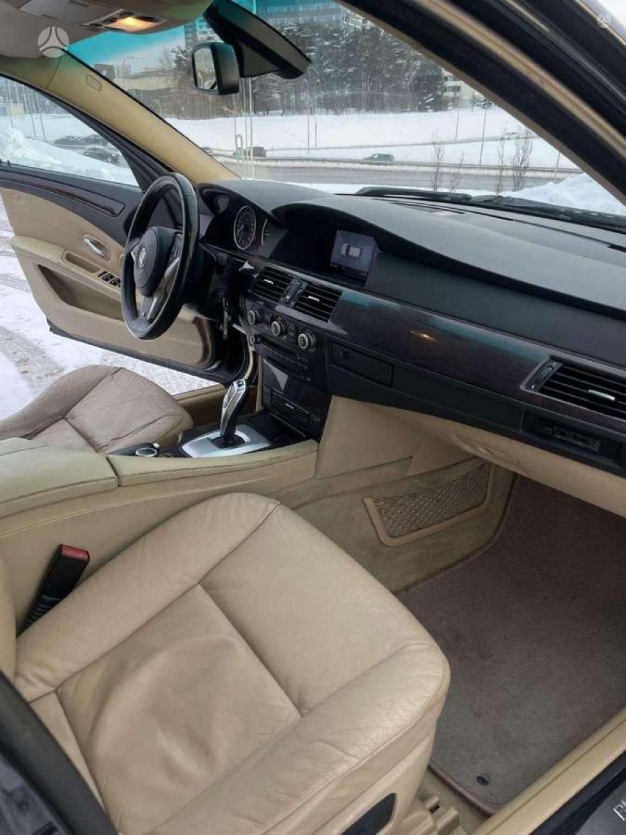 Melns BMW 520 2008 Viļņa, ar dzinēja tilpumu 2.00 L un nobraukumu 359 tūkst. km par 3600 €, foto 19 vietnē AUTOMOTO.COM.LV