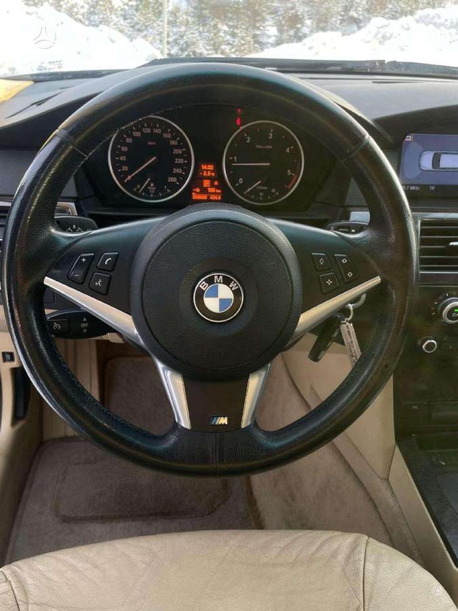 Melns BMW 520 2008 Viļņa, ar dzinēja tilpumu 2.00 L un nobraukumu 359 tūkst. km par 3600 €, foto 25 vietnē AUTOMOTO.COM.LV