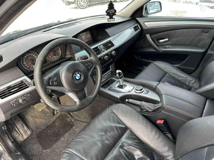 Black BMW 520 2008 in Vilnius, with an engine capacity of 2.00 L and mileage of 455 thousand km for 2550 €, photo 10 on AUTOMOTO.COM.LV
