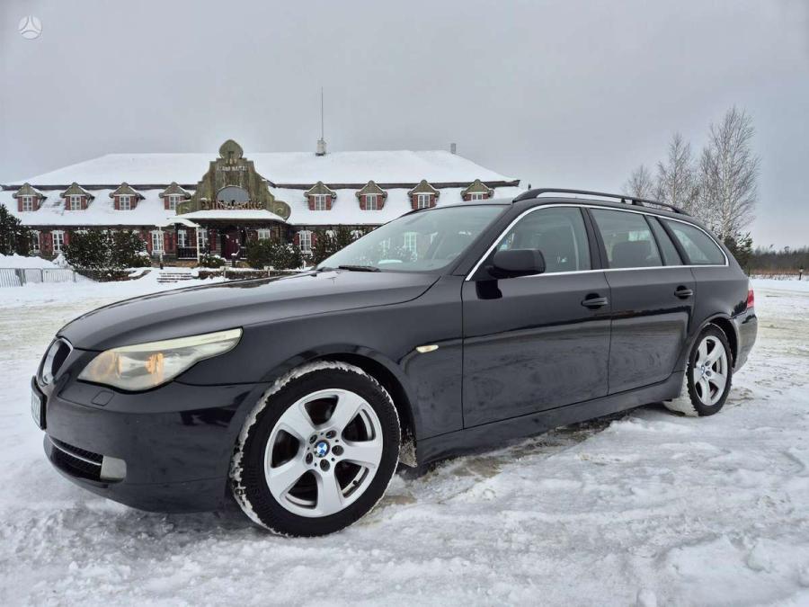 Black BMW 520 2008 in Vilnius, with an engine capacity of 2.00 L and mileage of 278 thousand km for 4900 €, photo 2 on AUTOMOTO.COM.LV