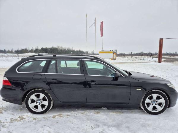 Black BMW 520 2008 in Vilnius, with an engine capacity of 2.00 L and mileage of 278 thousand km for 4900 €, photo 9 on AUTOMOTO.COM.LV