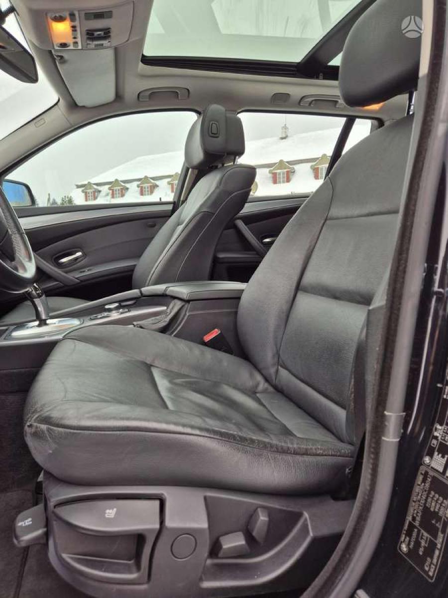Black BMW 520 2008 in Vilnius, with an engine capacity of 2.00 L and mileage of 278 thousand km for 4900 €, photo 12 on AUTOMOTO.COM.LV