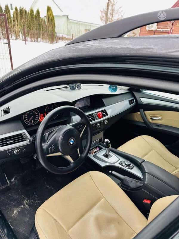 Melns BMW 520 2008 Viļņa, ar dzinēja tilpumu 2.00 L un nobraukumu 481 tūkst. km par 4300 €, foto 5 vietnē AUTOMOTO.COM.LV