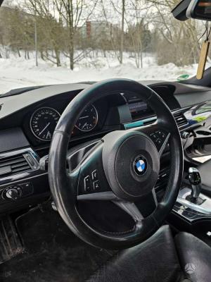 Melns BMW 520 2008 Utena, ar dzinēja tilpumu 2.00 L un nobraukumu 427 tūkst. km par 4000 €, foto 13 vietnē AUTOMOTO.COM.LV
