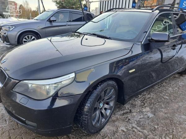 Melns BMW 520 2008 Kauņa, ar dzinēja tilpumu 2.00 L un nobraukumu 352 tūkst. km par 4286 €, foto 2 vietnē AUTOMOTO.COM.LV