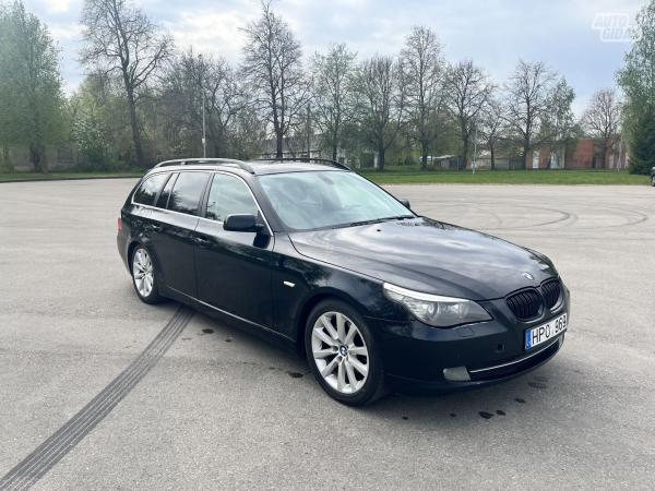 Melns BMW 520 2008 Panevēža, ar dzinēja tilpumu 2.00 L un nobraukumu 445 tūkst. km par 2300 €, foto 1 vietnē AUTOMOTO.COM.LV