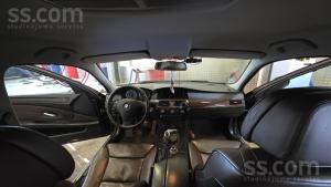 Black BMW 520 2008 in Riga, with an engine capacity of 2.00 L and mileage of 419 thousand km for 4000 €, photo 10 on AUTOMOTO.COM.LV