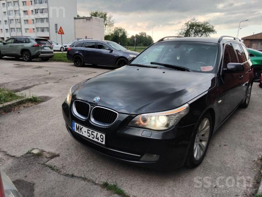 Melns BMW 520 2008 Rīga, ar dzinēja tilpumu 2.00 L un nobraukumu 391 tūkst. km par 4300 €, foto 1 vietnē AUTOMOTO.COM.LV