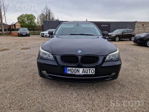 Black BMW 520 2008 in Liepaja, with an engine capacity of 2.00 L and mileage of 304 thousand km for 4690 €, photo 3 on AUTOMOTO.COM.LV