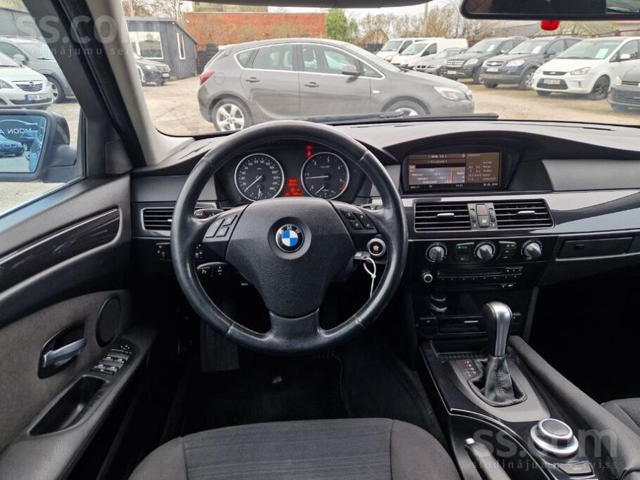 Black BMW 520 2008 in Liepaja, with an engine capacity of 2.00 L and mileage of 304 thousand km for 4690 €, photo 11 on AUTOMOTO.COM.LV