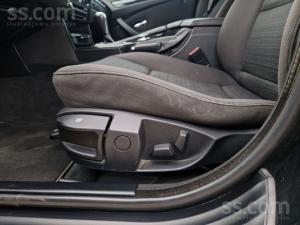 Black BMW 520 2008 in Liepaja, with an engine capacity of 2.00 L and mileage of 304 thousand km for 4690 €, photo 16 on AUTOMOTO.COM.LV