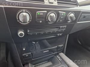 Black BMW 520 2008 in Liepaja, with an engine capacity of 2.00 L and mileage of 304 thousand km for 4690 €, photo 18 on AUTOMOTO.COM.LV