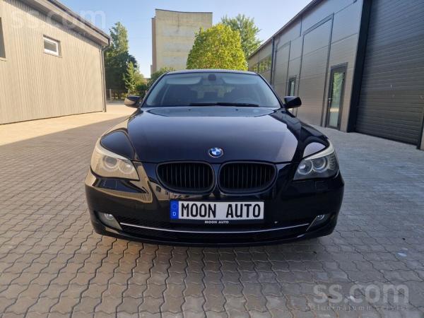 Melns BMW 520 2008 Liepāja, ar dzinēja tilpumu 2.00 L un nobraukumu 304 tūkst. km par 4490 €, foto 2 vietnē AUTOMOTO.COM.LV
