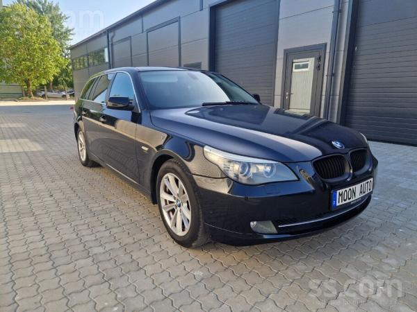 Melns BMW 520 2008 Liepāja, ar dzinēja tilpumu 2.00 L un nobraukumu 304 tūkst. km par 4490 €, foto 3 vietnē AUTOMOTO.COM.LV