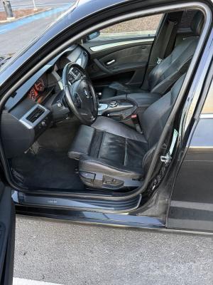 Melns BMW 520 2008 Rīga, ar dzinēja tilpumu 2.00 L un nobraukumu 385 tūkst. km par 4100 €, foto 10 vietnē AUTOMOTO.COM.LV