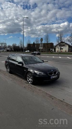 Melns BMW 520 2008 Jelgava, ar dzinēja tilpumu 2.00 L un nobraukumu 408 tūkst. km par 4500 €, foto  vietnē AUTOMOTO.COM.LV