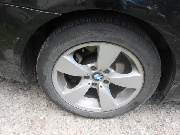 Melns BMW 520 2008 Kauņa, ar dzinēja tilpumu 2.00 L un nobraukumu 211 tūkst. km par 4500 €, foto 10 vietnē AUTOMOTO.COM.LV