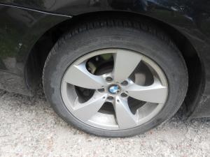 Black BMW 520 2008 in Kaunas, with an engine capacity of 2.00 L and mileage of 211 thousand km for 4500 €, photo 11 on AUTOMOTO.COM.LV