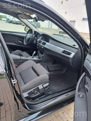 Melns BMW 520 2008 Rēzekne, ar dzinēja tilpumu 2.00 L un nobraukumu 292 tūkst. km par 4150 €, foto 14 vietnē AUTOMOTO.COM.LV