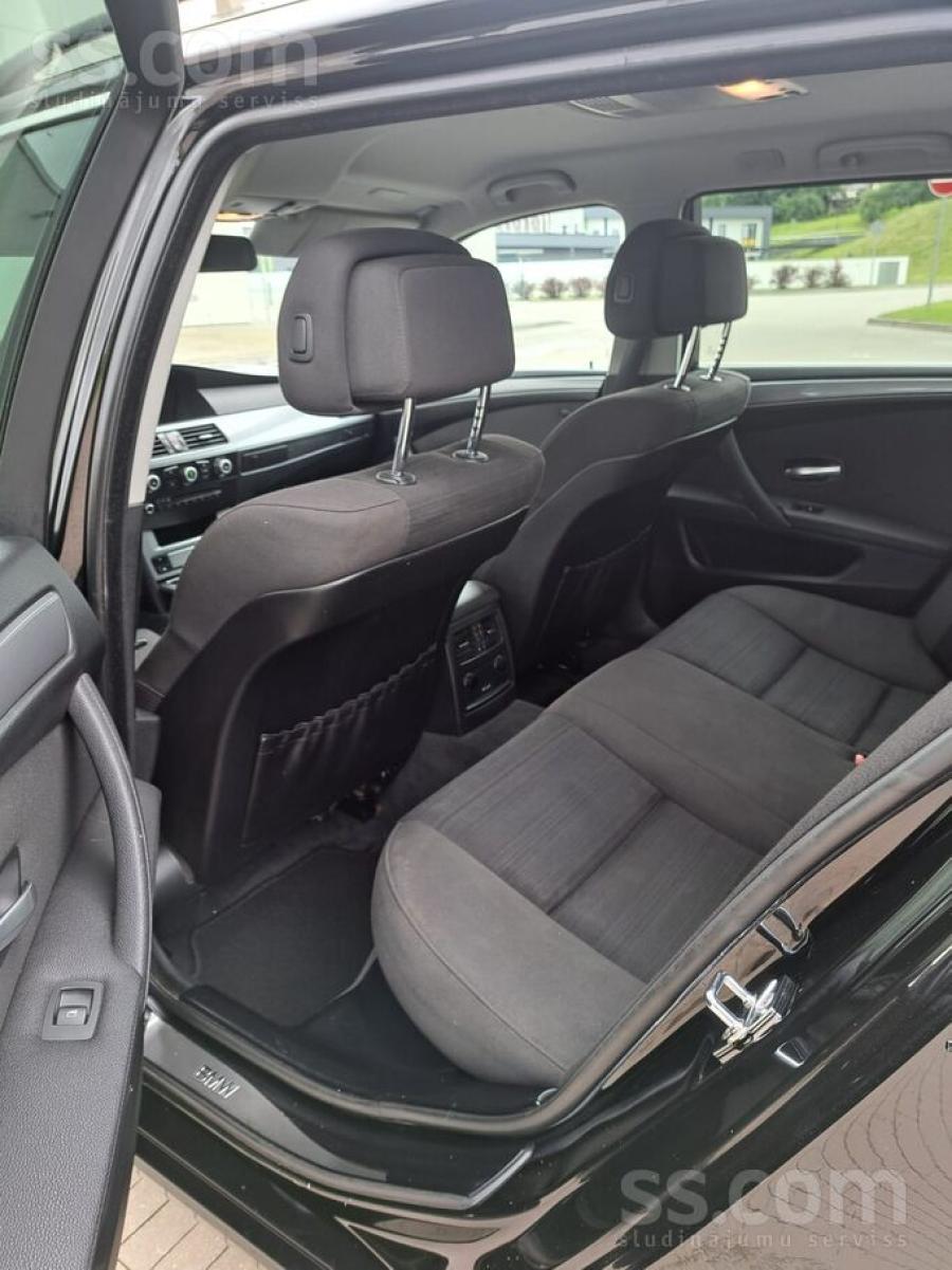 Melns BMW 520 2008 Rēzekne, ar dzinēja tilpumu 2.00 L un nobraukumu 292 tūkst. km par 4150 €, foto 16 vietnē AUTOMOTO.COM.LV