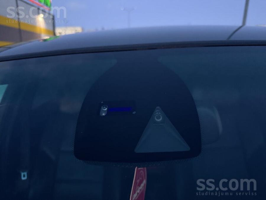 Melns BMW 520 2008 Rīga, ar dzinēja tilpumu 2.00 L un nobraukumu 383 tūkst. km par 3600 €, foto 14 vietnē AUTOMOTO.COM.LV