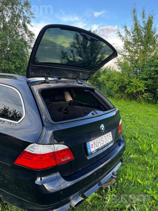 Black BMW 520 2008 in Bauska, with an engine capacity of 2.00 L and mileage of 316 thousand km for 3600 €, photo 8 on AUTOMOTO.COM.LV