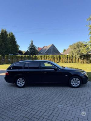 Black BMW 520 2008 in Vilnius, with an engine capacity of 0.00 L and mileage of 220 thousand km for 3900 €, photo 9 on AUTOMOTO.COM.LV