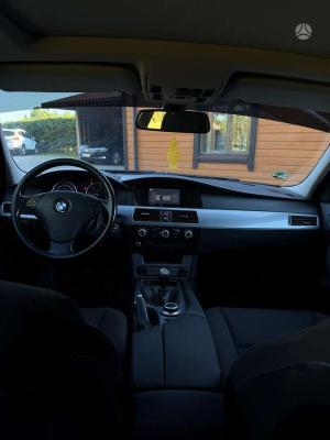 Black BMW 520 2008 in Vilnius, with an engine capacity of 0.00 L and mileage of 220 thousand km for 3900 €, photo 11 on AUTOMOTO.COM.LV