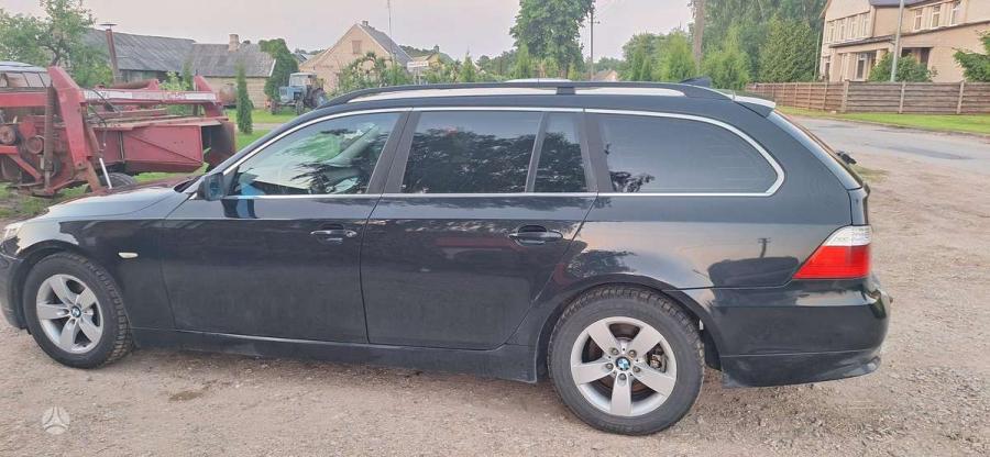 Black BMW 520 2008 in Mazeikiai, with an engine capacity of 2.00 L and mileage of 325 thousand km for 3000 €, photo 3 on AUTOMOTO.COM.LV