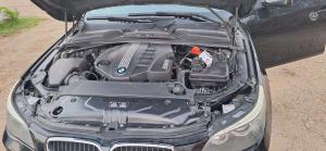 Black BMW 520 2008 in Mazeikiai, with an engine capacity of 2.00 L and mileage of 325 thousand km for 3000 €, photo 9 on AUTOMOTO.COM.LV