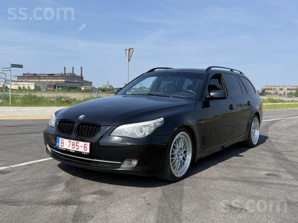Melns BMW 520 2008 Liepāja, ar dzinēja tilpumu 2.00 L un nobraukumu 268 tūkst. km par 4000 €, foto 1 vietnē AUTOMOTO.COM.LV