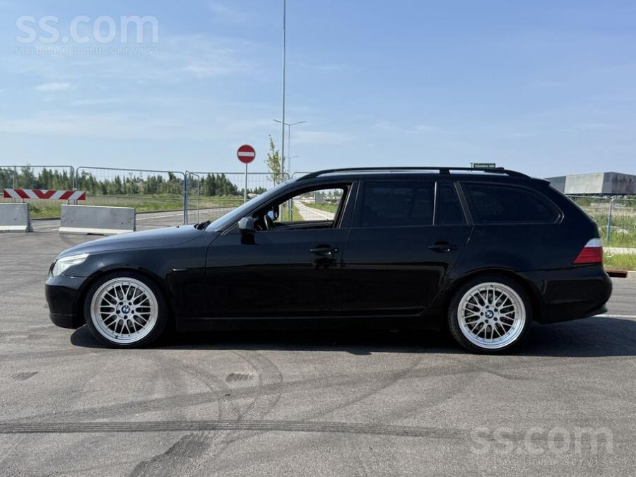 Melns BMW 520 2008 Liepāja, ar dzinēja tilpumu 2.00 L un nobraukumu 268 tūkst. km par 4000 €, foto 7 vietnē AUTOMOTO.COM.LV