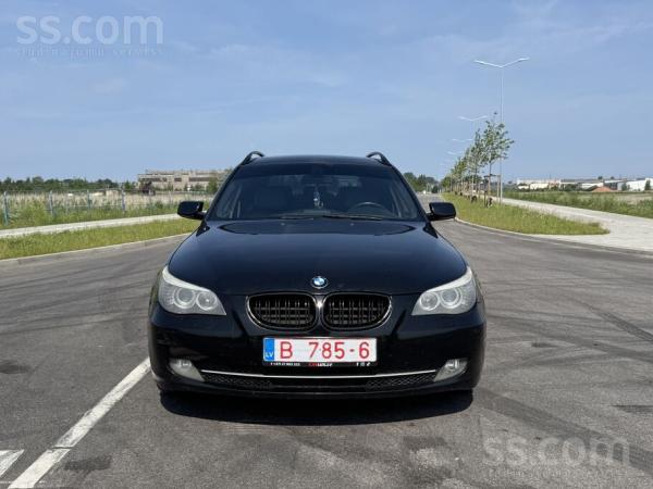 Melns BMW 520 2008 Liepāja, ar dzinēja tilpumu 2.00 L un nobraukumu 268 tūkst. km par 4000 €, foto 7 vietnē AUTOMOTO.COM.LV
