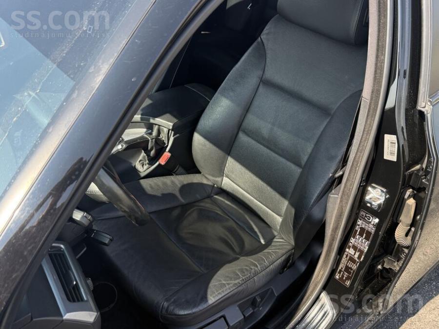 Melns BMW 520 2008 Liepāja, ar dzinēja tilpumu 2.00 L un nobraukumu 268 tūkst. km par 4000 €, foto 16 vietnē AUTOMOTO.COM.LV