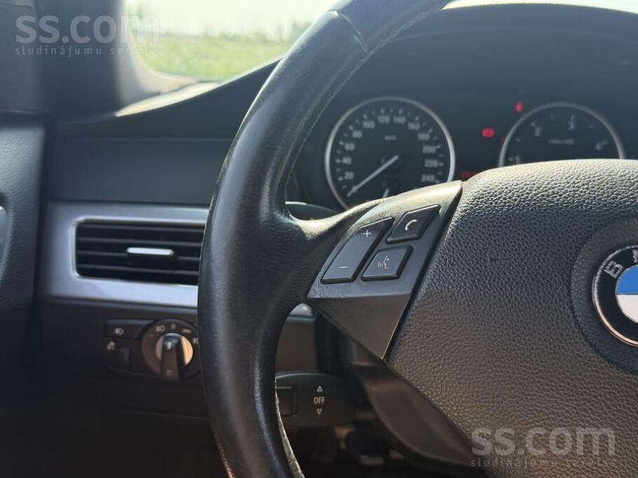 Melns BMW 520 2008 Liepāja, ar dzinēja tilpumu 2.00 L un nobraukumu 268 tūkst. km par 4000 €, foto 19 vietnē AUTOMOTO.COM.LV