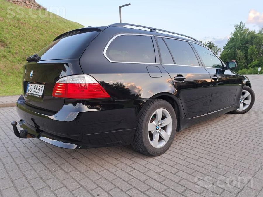 Black BMW 520 2008 in Rezekne, with an engine capacity of 2.00 L and mileage of 293 thousand km for 4250 €, photo 6 on AUTOMOTO.COM.LV