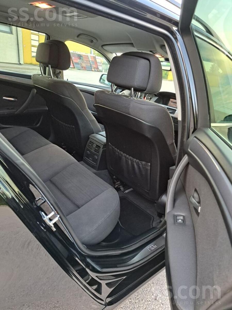 Black BMW 520 2008 in Rezekne, with an engine capacity of 2.00 L and mileage of 293 thousand km for 4250 €, photo 15 on AUTOMOTO.COM.LV