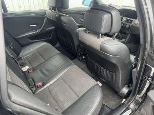 Melns BMW 520 2008 Marijampole, ar dzinēja tilpumu 2.00 L un nobraukumu 260 tūkst. km par 2800 €, foto 7 vietnē AUTOMOTO.COM.LV