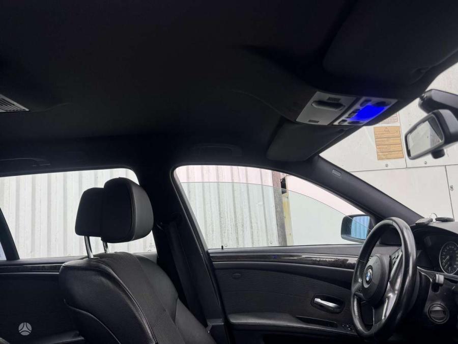 Melns BMW 520 2008 Marijampole, ar dzinēja tilpumu 2.00 L un nobraukumu 260 tūkst. km par 2800 €, foto 10 vietnē AUTOMOTO.COM.LV