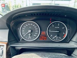 Melns BMW 520 2008 Viļņa, ar dzinēja tilpumu 2.00 L un nobraukumu 286 tūkst. km par 2600 €, foto 6 vietnē AUTOMOTO.COM.LV